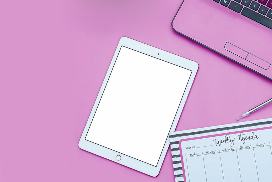 20 of the Best Calendar Mockup Templates | Mediamodifier