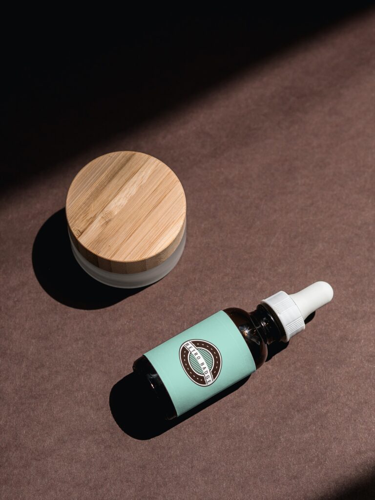 Face Oil Product Mockup | Mediamodifier