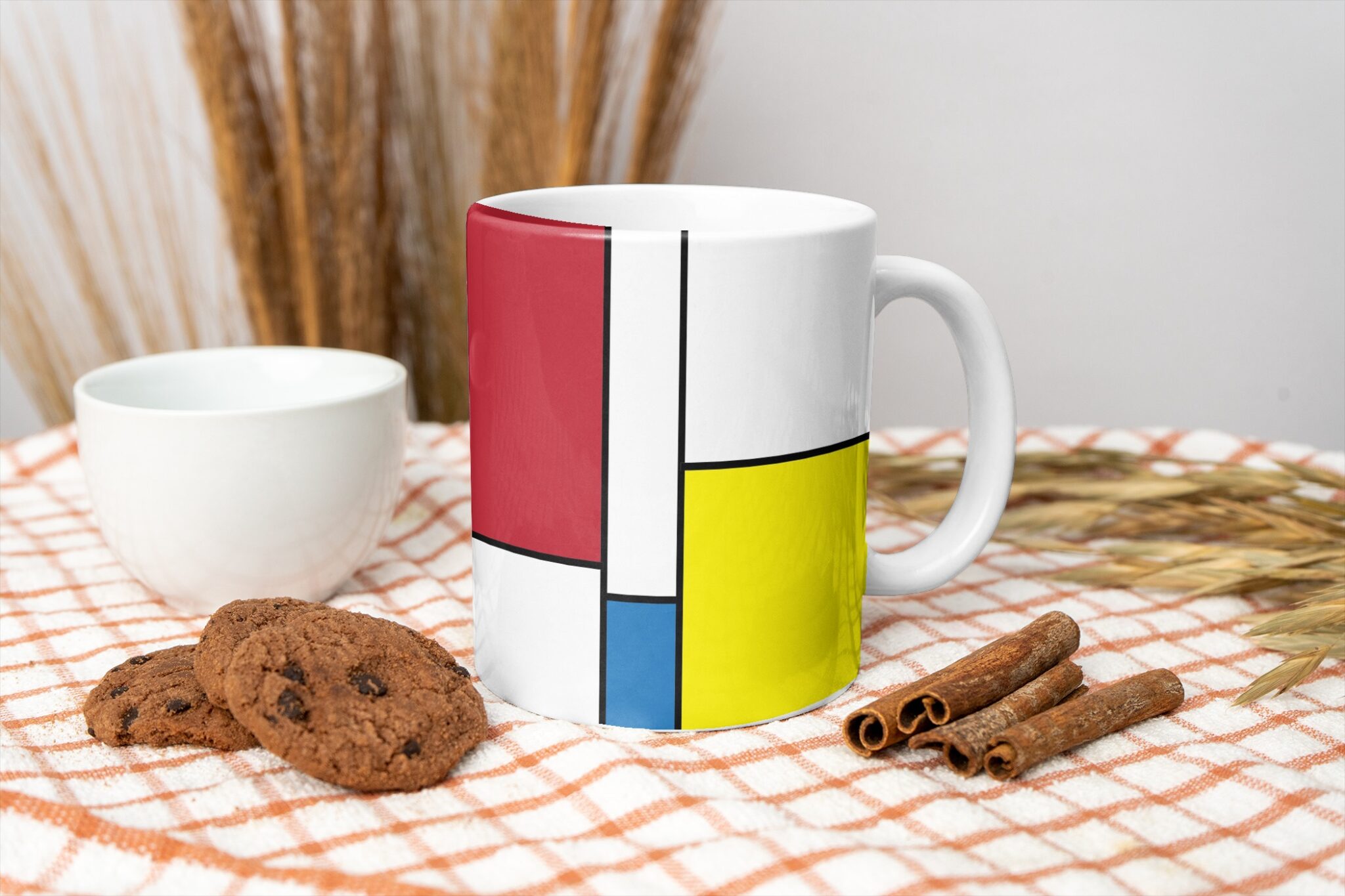 Abstract Design on a Mug with Cinnamon and Cookies | Mediamodifier